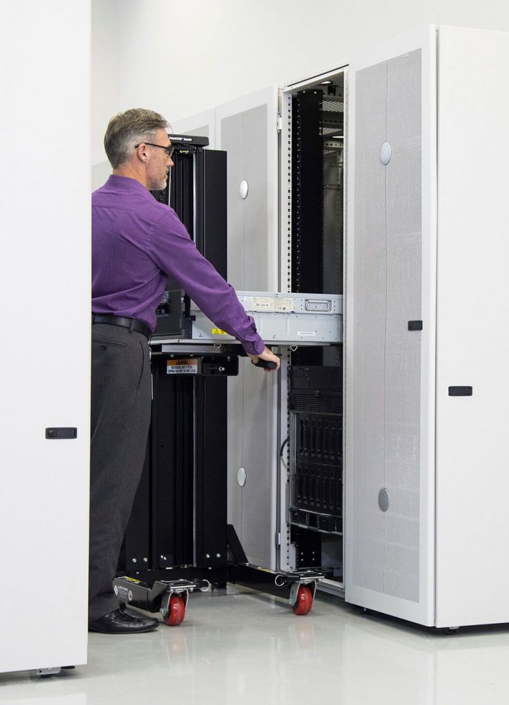 “新基建”数据中心，你还在用人工上架服务器？ - 瑞技科技